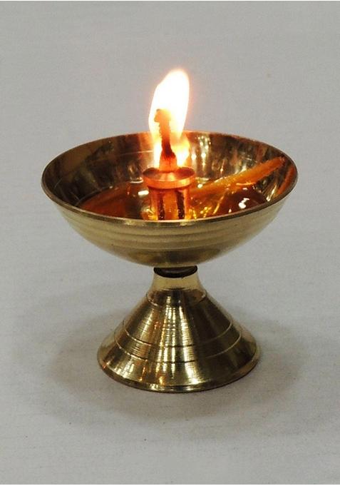 Buy Women Pyali Deepak - HPI00795 - Ritual & Puja Items - Indya