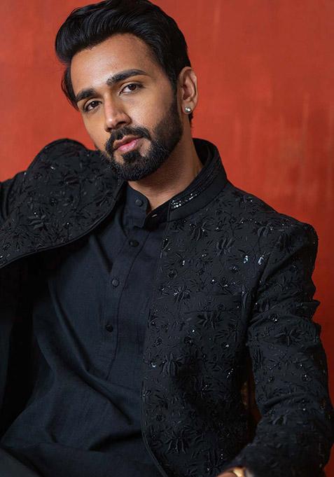 Buy Black Indo Sherwani Set For Men - MBS00309 - Ayush Jain - Indya