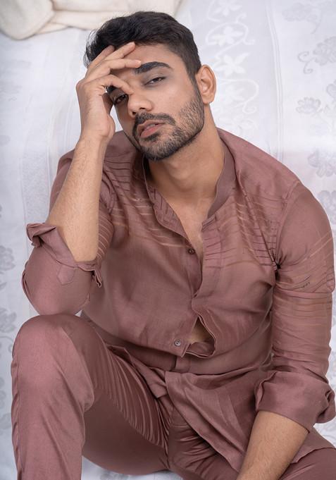 Buy Pink Pulled Thread Shirt Kurta Set For Men - Runit Gupta - Indya