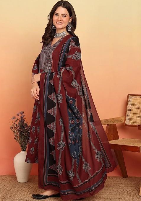 Buy Women Maroon Embroidered Poly Blended Kurta Sets - MMT04584 - Three ...