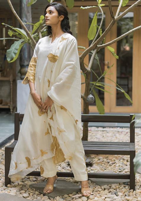 Buy Women Ivory And Honey Embroidered Handwoven Chivia Silk Kurta Set ...