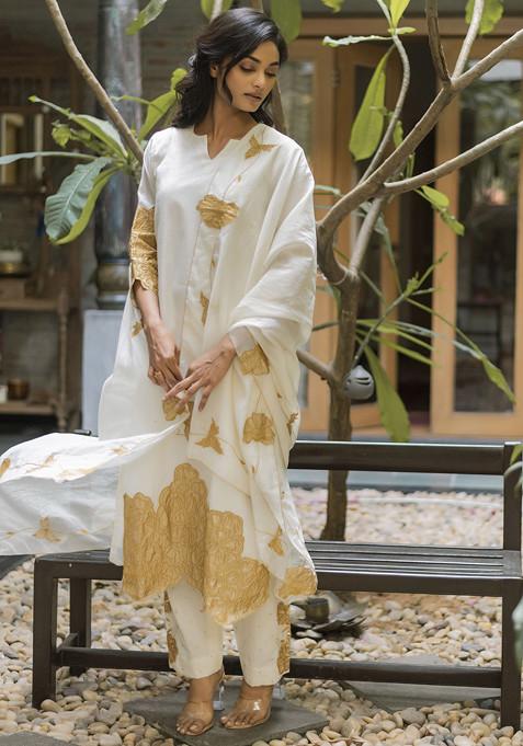Buy Women Ivory And Honey Embroidered Handwoven Chivia Silk Kurta Set ...
