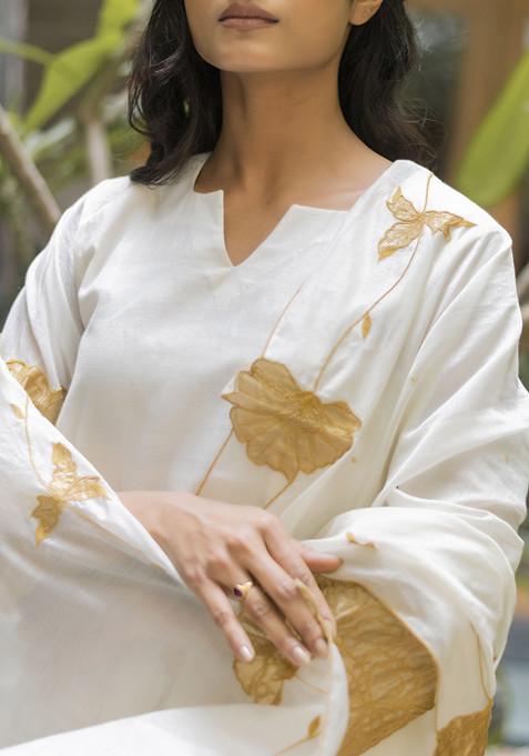Buy Women Ivory And Honey Embroidered Handwoven Chivia Silk Kurta Set ...