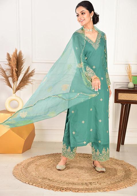 Buy Women Pine Green Embroidered Viscose Chanderi Kurta Set - XKS13447 - Fits for sisters - Indya