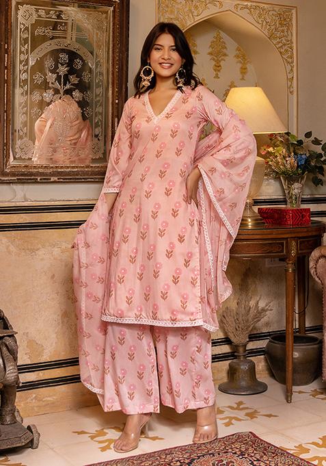 Buy Women Peach Printed Muslin Kurta Set - XKS22163 - Salwar Kameez - Indya