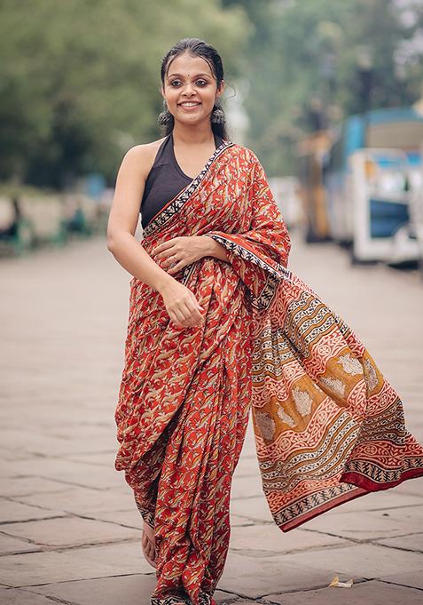 Buy Women Red Printed Cotton Saree - XSR36812 - Plus Size Saree - Indya