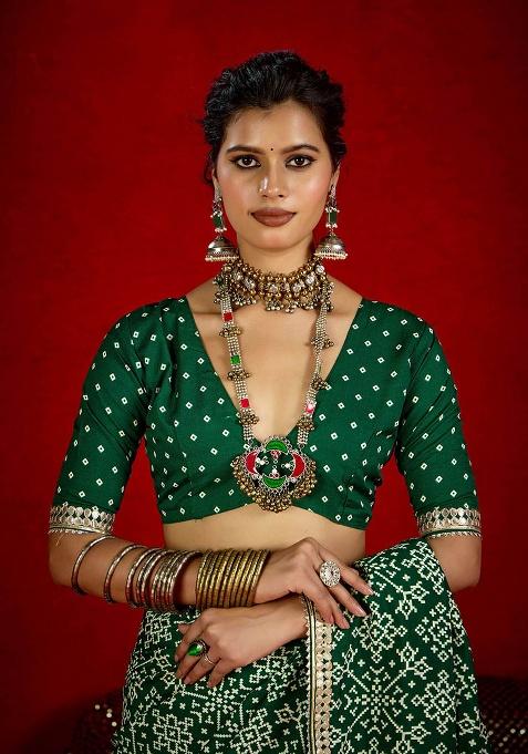 Buy Women Green Printed Silk Blend Saree Set - XSS06646 - Unstitched ...