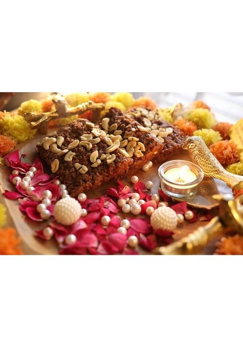 Buy Women Dhodha Sweet | Since 1912 Ludhiana Kotkapura Mithai Box ...