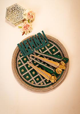 Buy Women Green Embellished Mehendi Thali With Cone - IWE00069 ...